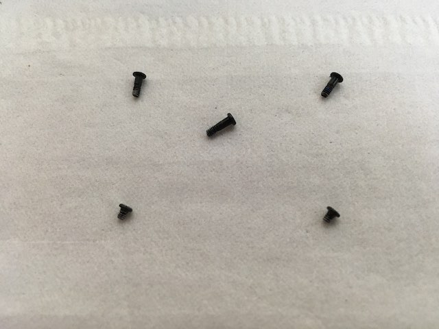 【完全図解】MacBook Airのバッテリー交換を自分で行う方法と注意点 | MERIDERI.com